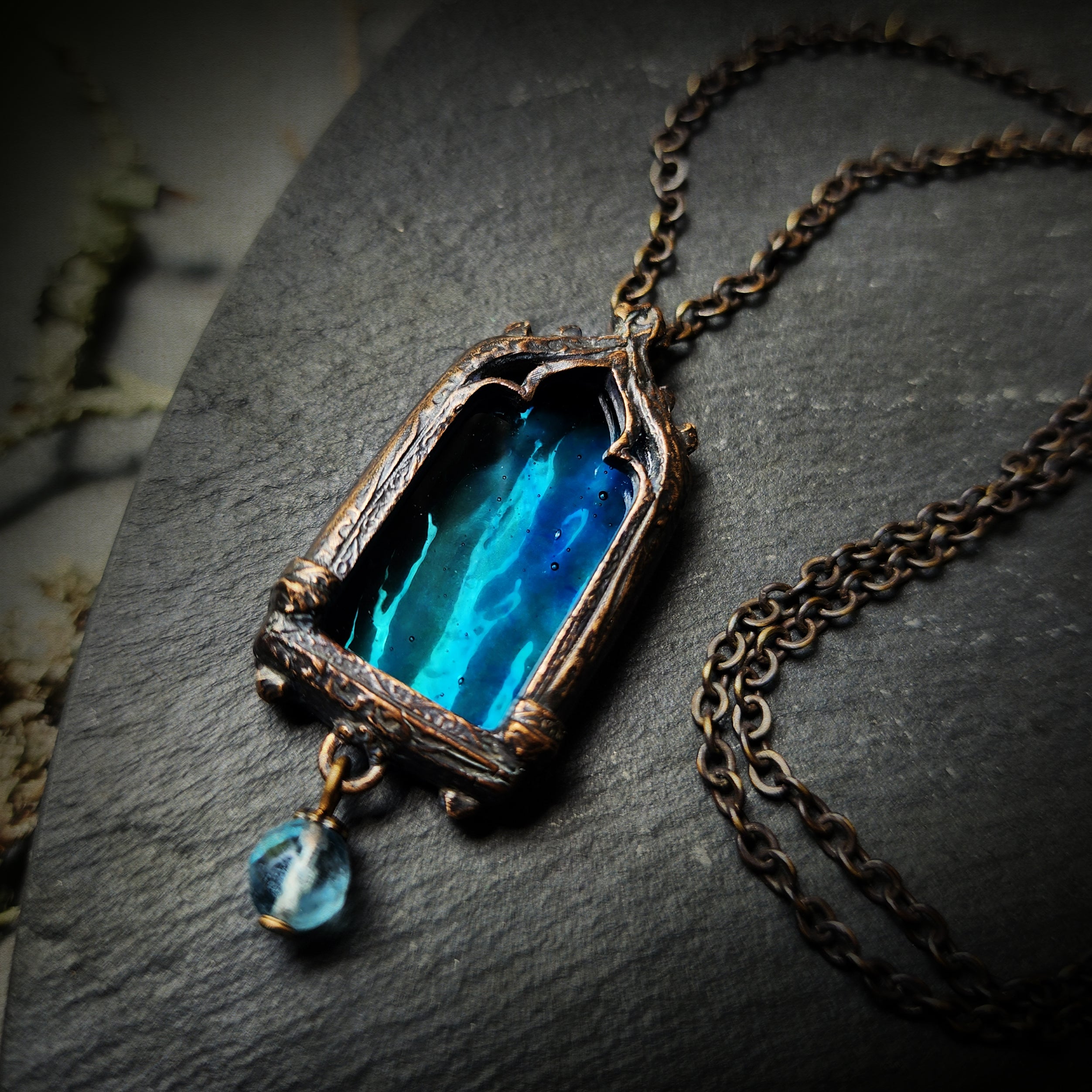 amphitrite’s window - venetian gothic window amulet – Parrish Relics