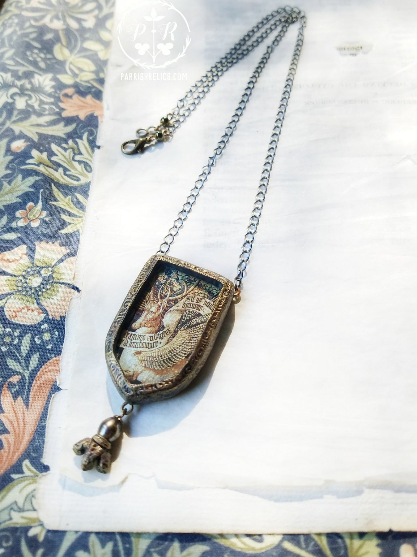 Winged Stag Tapestry Pictorial Shrine Amulet – Parrish Relics